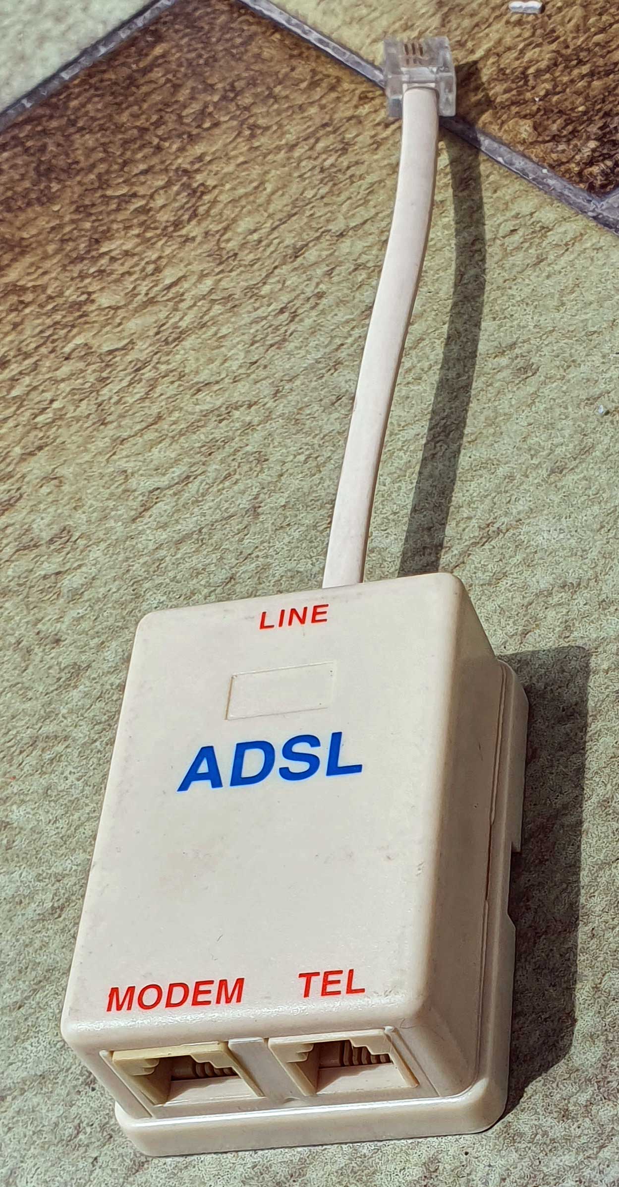 Come collegare, a una linea in fibra, telefoni anche tradizionali e in ...